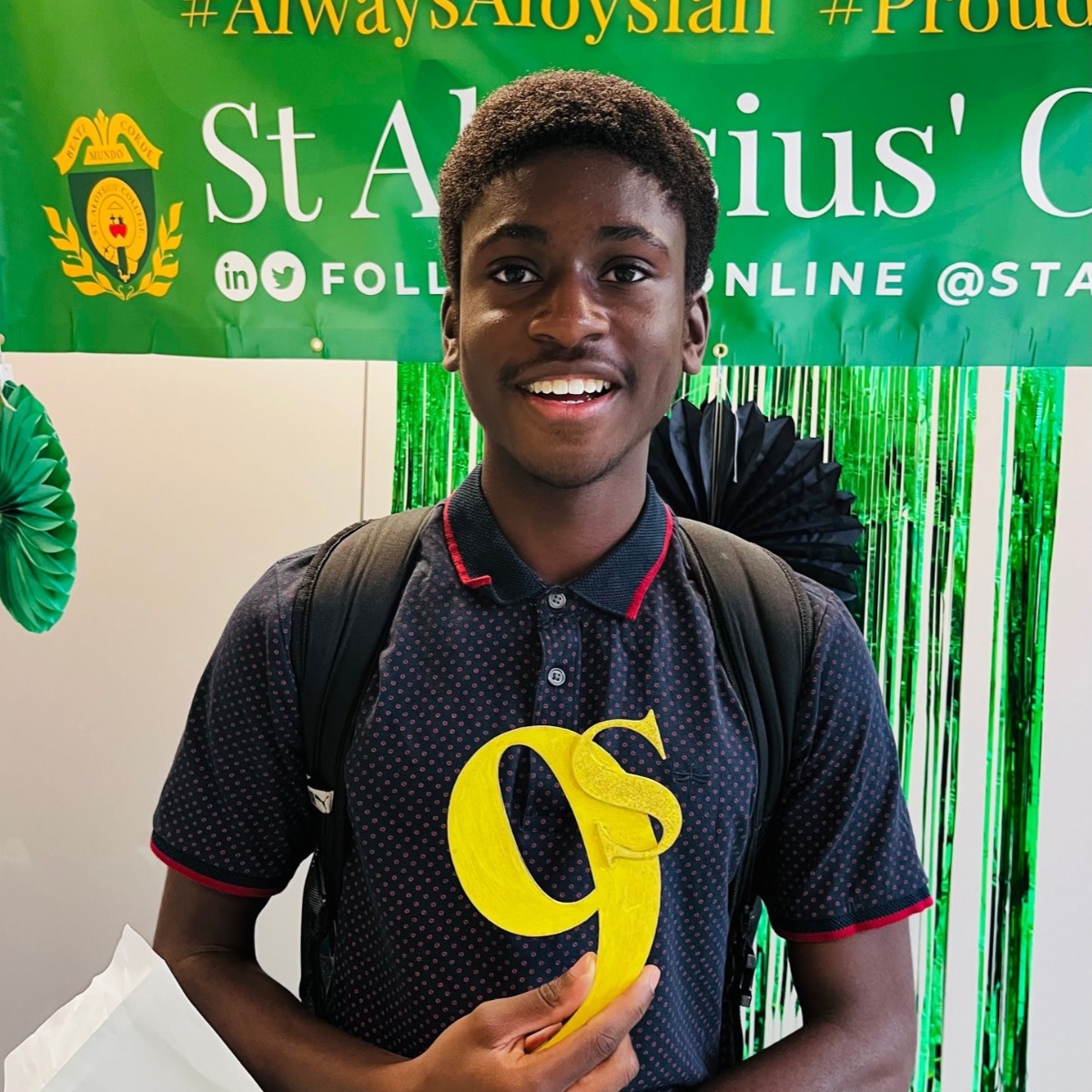 St Aloysius' College - St Aloysius' College celebrates strong GCSE results